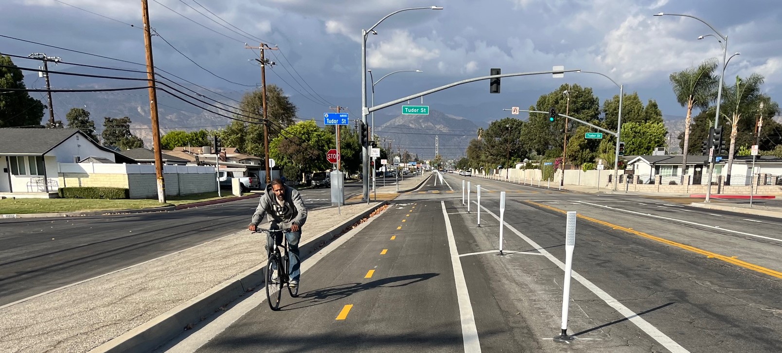 Eyes on the Street: L.A. County's New Vincent Bikeway Bike Lanes ...